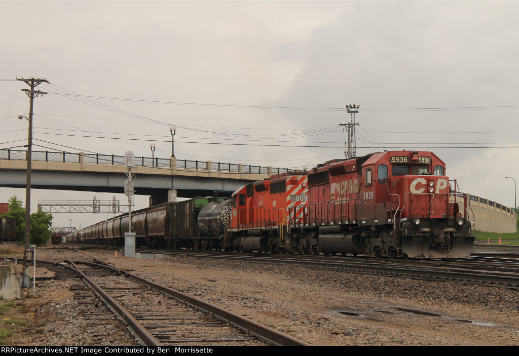 CP SD40-2